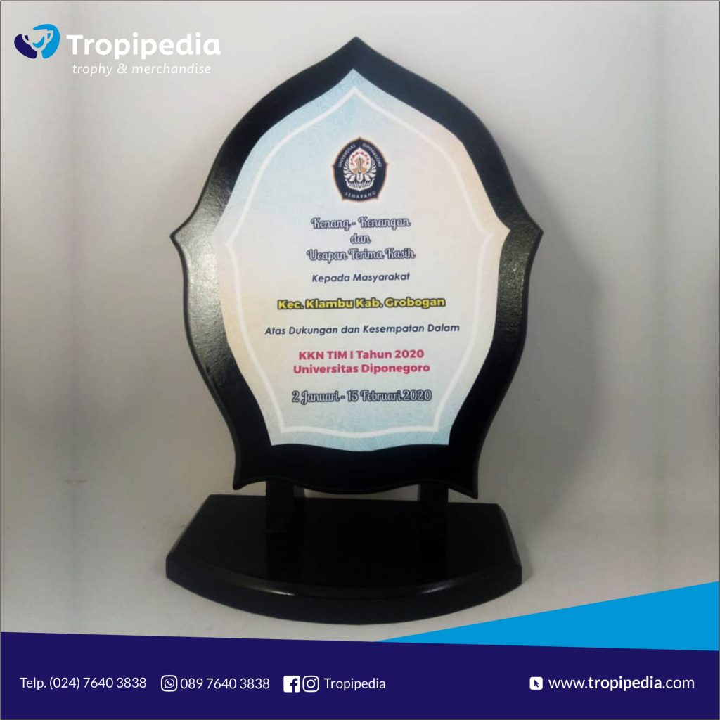 Yang Benar Plakat atau Vandel ? | Tropipedia